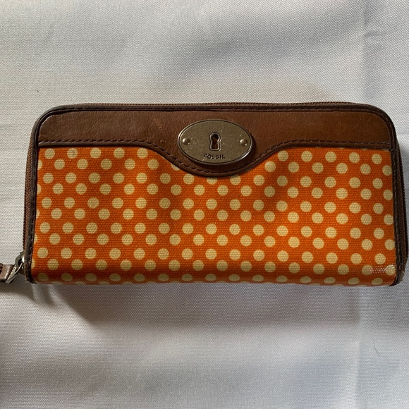 Fossil | Bags | Fossil Key Per Wallet With Orange And Yellow Polka Dots ...
